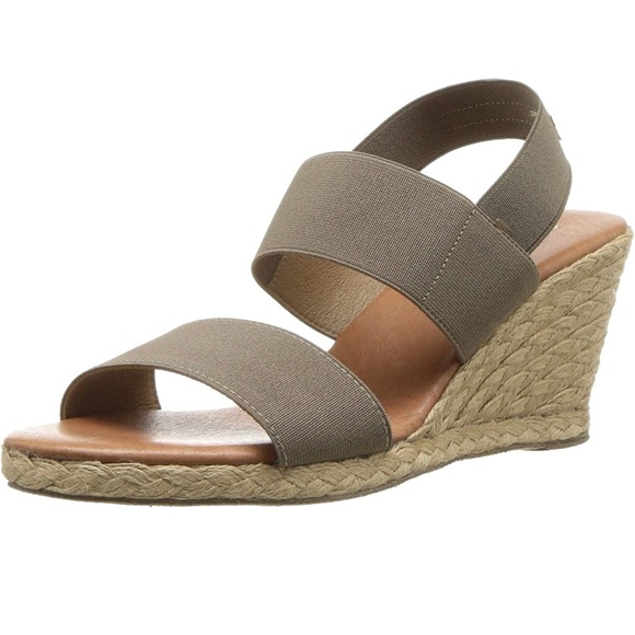 André Assous | Shoes | Andr Assous Womens Allison Espadrille Wedge ...